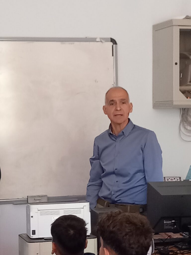 ΟΜΙΛΙΕΣ ΣΤΟ 4ο ΔΗΜΟΤΙΚΟ ΣΧΟΛΕΙΟ ΑΜΑΛΙΑΔΑΣ - Γ. Ν. ΑΜΑΛΙΑΔΑΣ